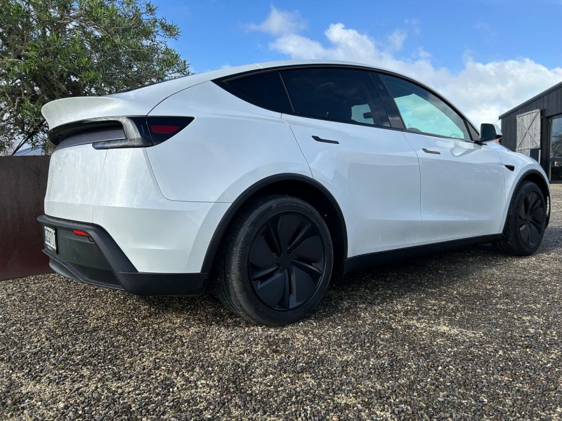 2025 Tesla Model Y Facelift