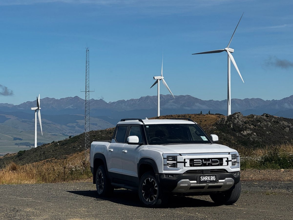 Car Launch: 2025 BYD Shark 6 + BYD Sealion 7