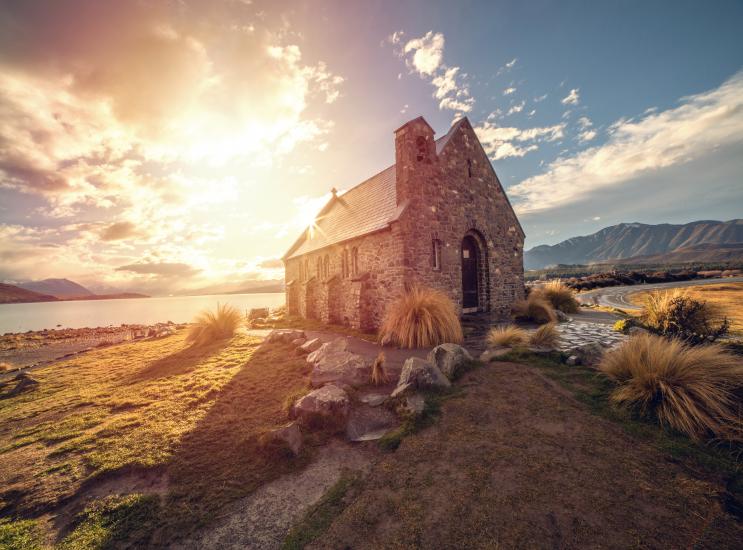 Lake Tekapō: shimmering beauty